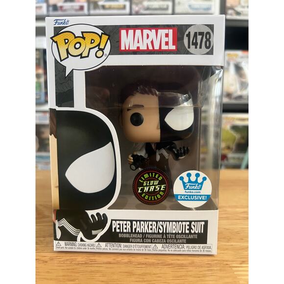Marvel | Toys | Le Chase Glow Peter Park Symbiote Suit Funko Pop ...